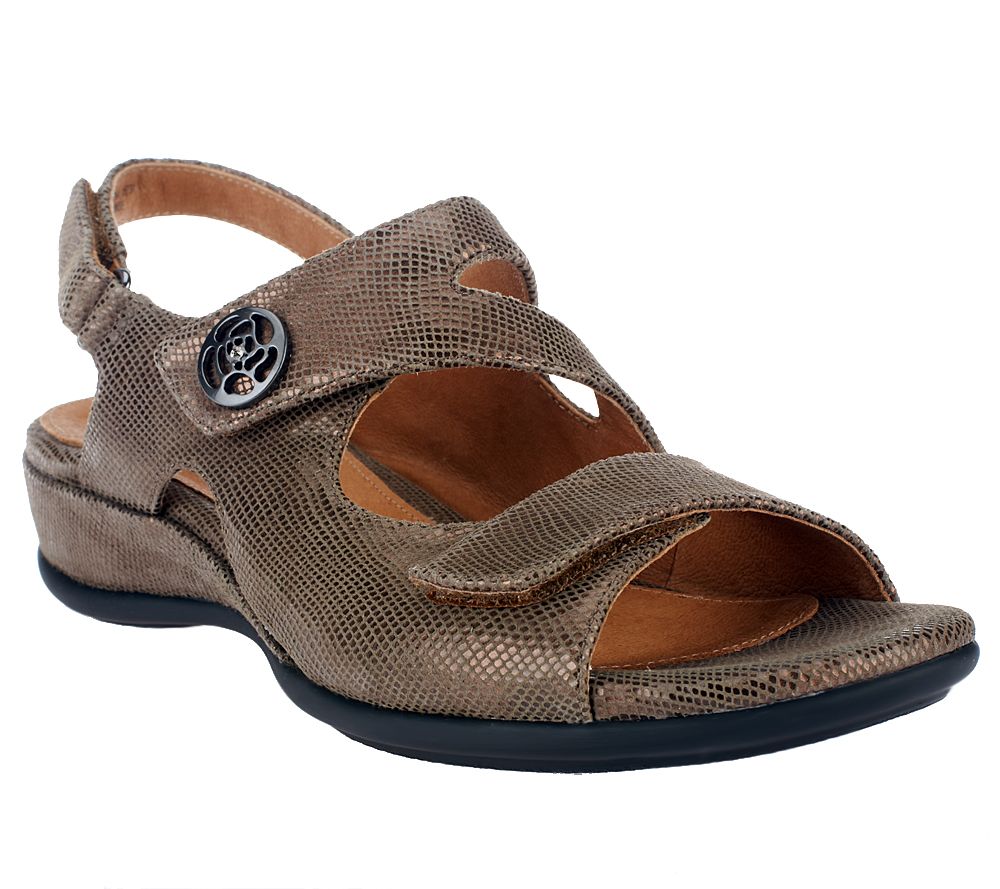 Clarks Artisan Tiffani Aldora Textured Leather Strap Review - Cheap Shoes 2